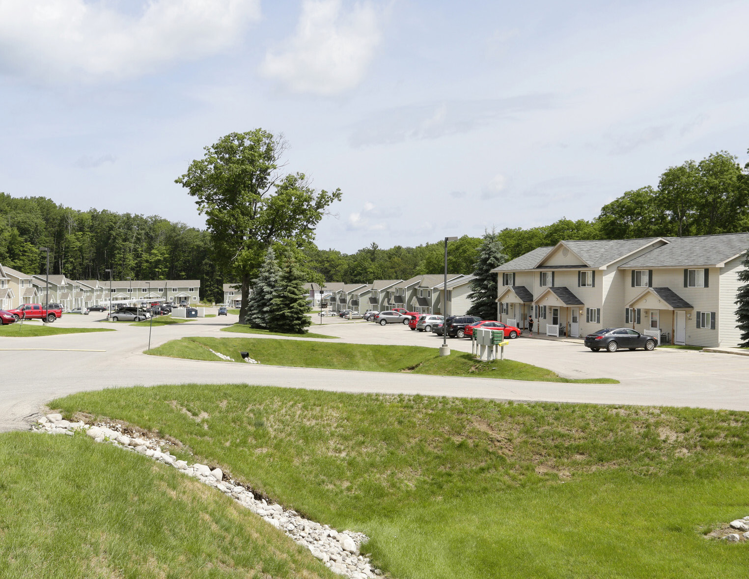 Holiday Village Townhomes – Holiday Village Townhomes